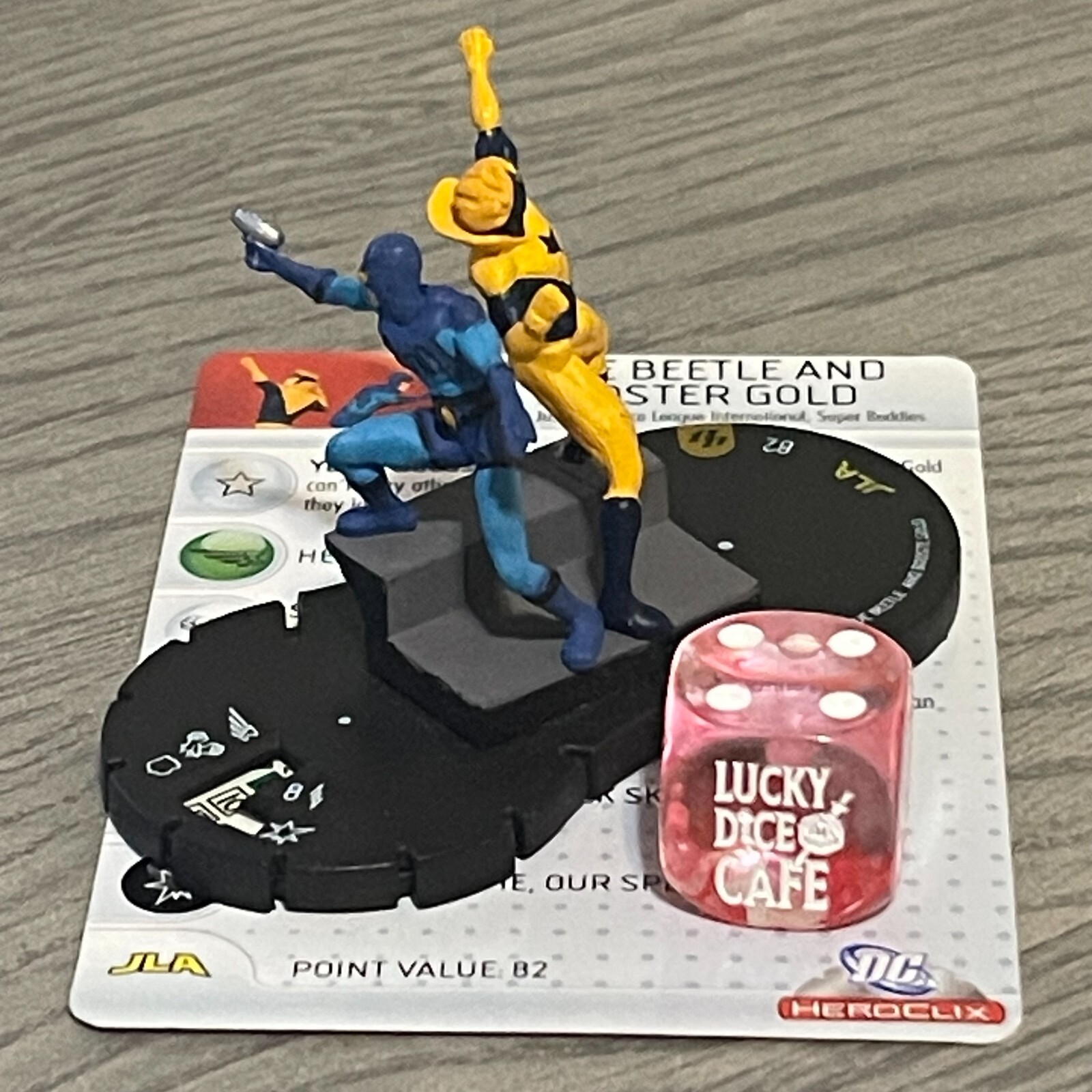 DC Heroclix Brave & the Bold 052 Blue Beetle and Booster Gold Super ...