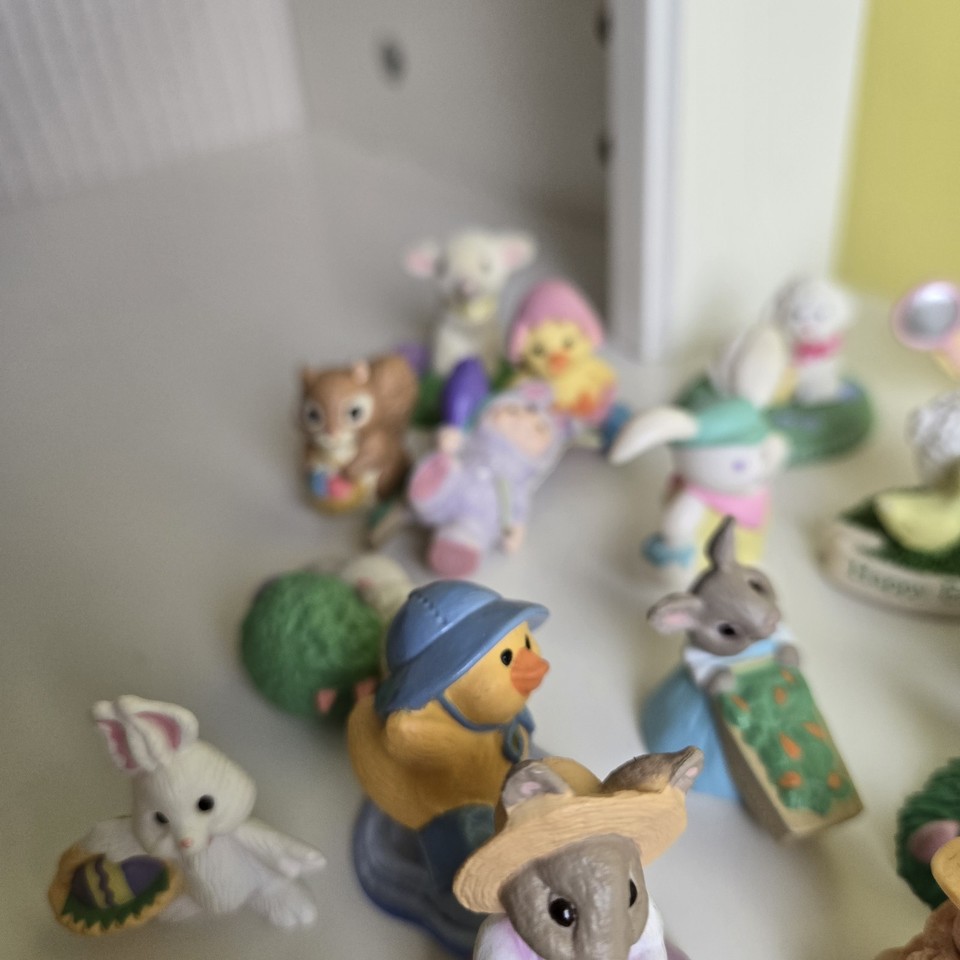 Vintage Hallmark Merry Miniatures - Easter/Spring Ornaments - Lot of 17 ...