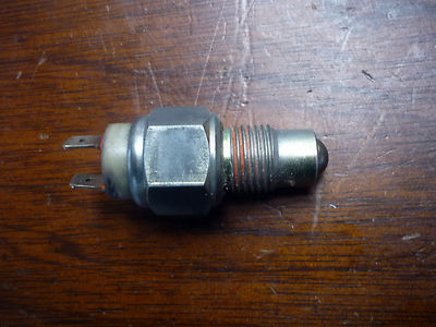 FORD EA EB ED EF EL AU BA XR6 T5 / TREMEC 5 SPEED REVERSE LIGHT SWITCH ...