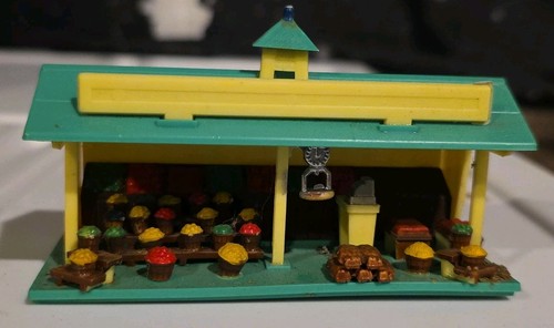 Plasticville Ho Scale Fruit Produce Stand Fully Assembled Used | eBay