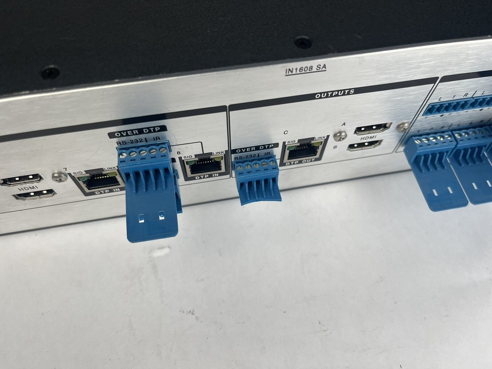 Extron IN1608 Scaling Presentation Switcher 8 Input HDMI Over DTP Out ...