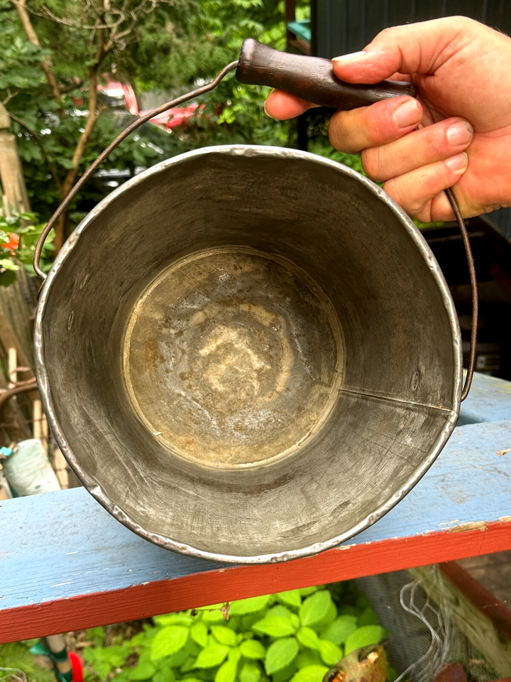 Vintage LG 10 Pound Metal Wak EM Up Coffee Can Great Indian Graphics ...