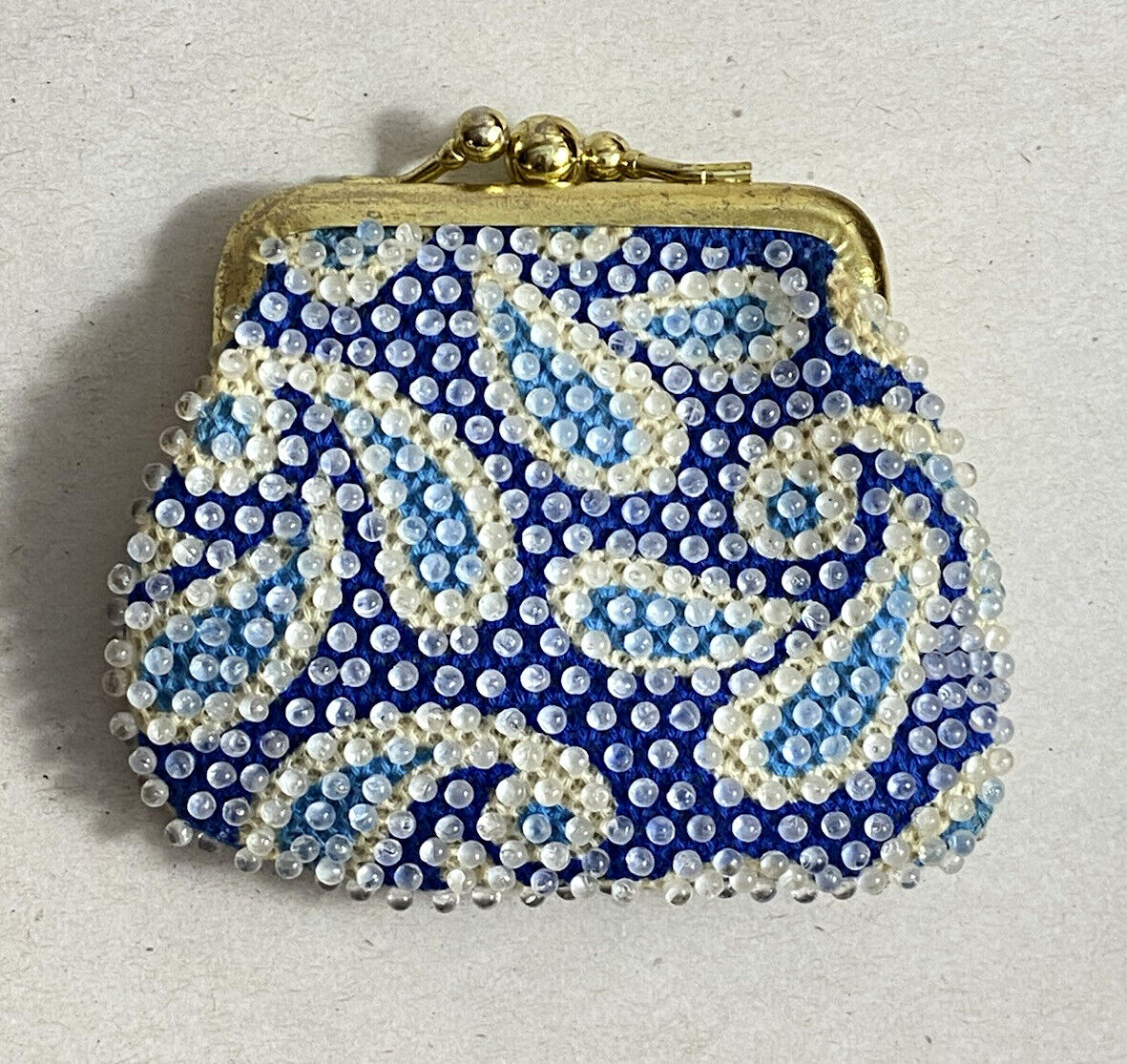 Mod Plastic Bead Bag Coin Purse 1960 Kiss Lock BoHo B… - Gem