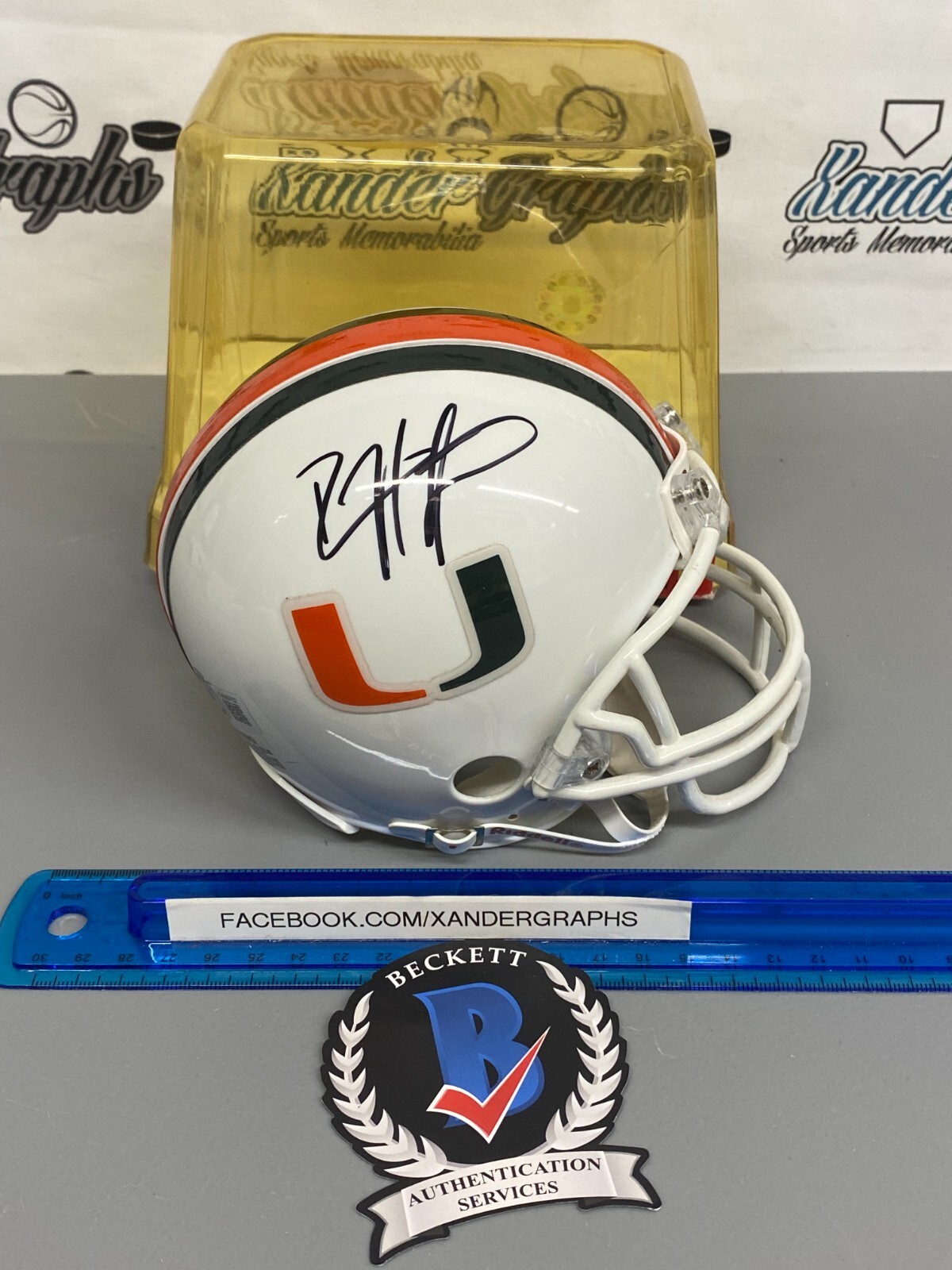 Devin Hester Autographed Memorabilia | Signed Photo, Jersey ...