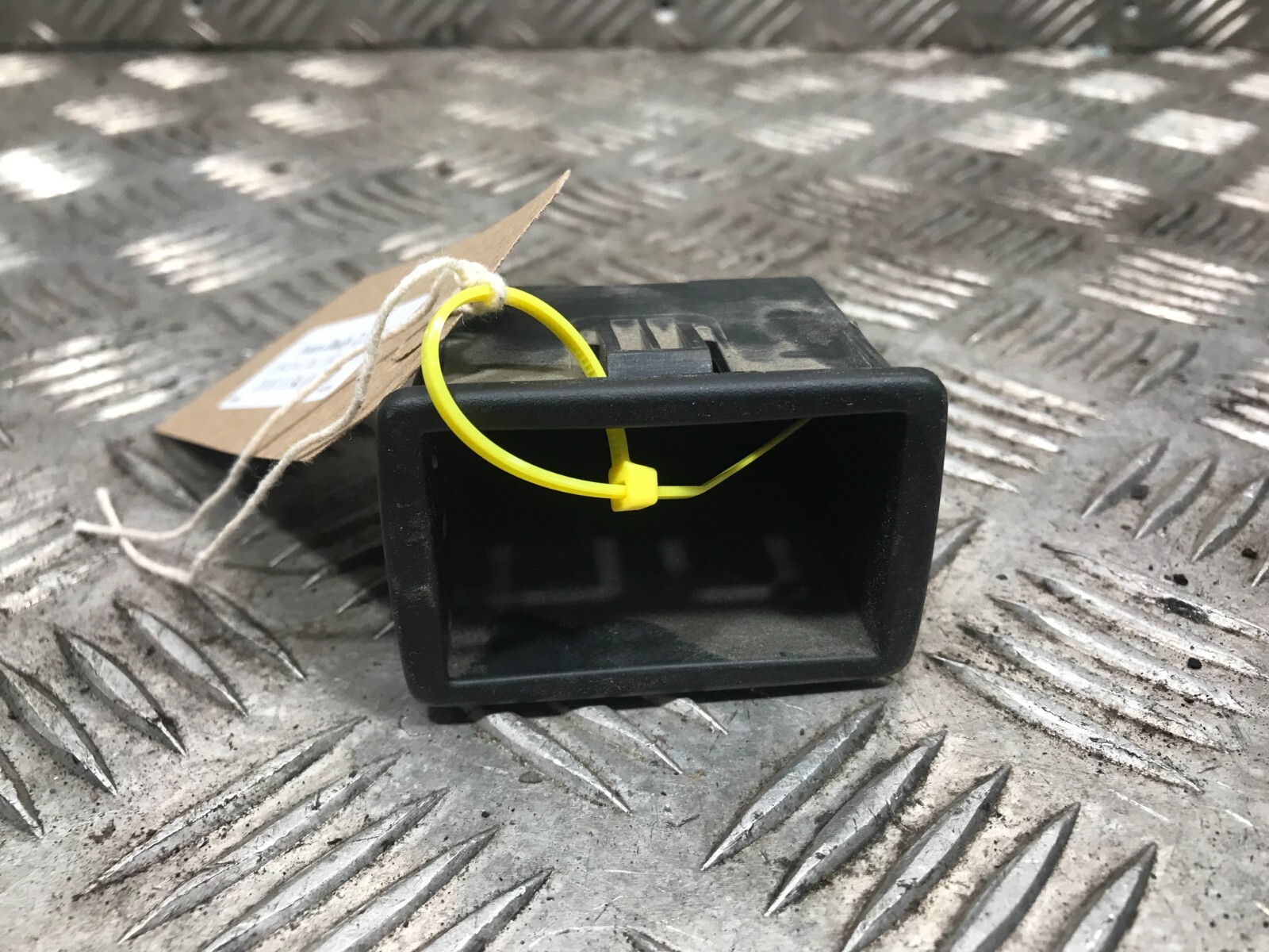 IVECO DAILY MK6 2015-On 2.3 Dash Board Central Pocket 5801592804 | eBay UK