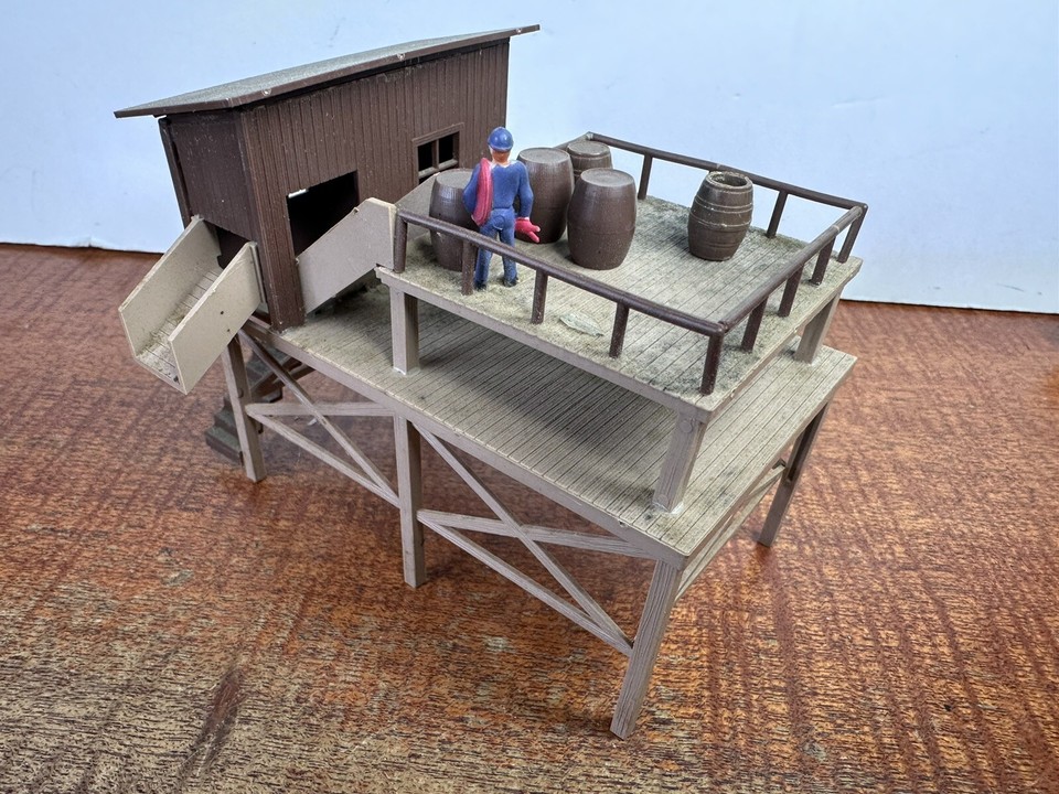 HO Scale Barrel Loading Platform - Footprint 4.25" x 2.25" | eBay