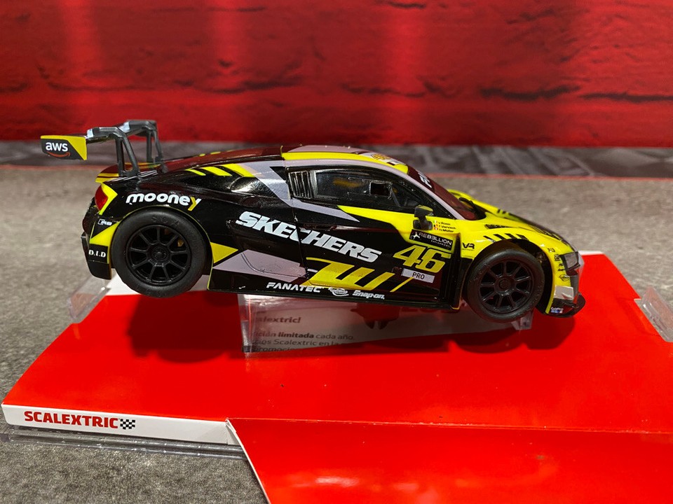 SCX 1/32 Scale Advance Audi R8 LMS - VR46 with lights- E10456X300 New ...