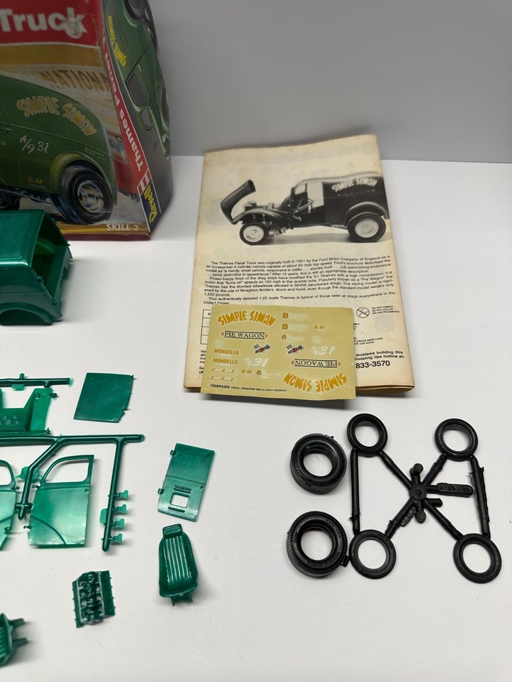 Revell 1:25 Scale Thames Panel Truck Simple Simon Gasser Dragster Boxed ...