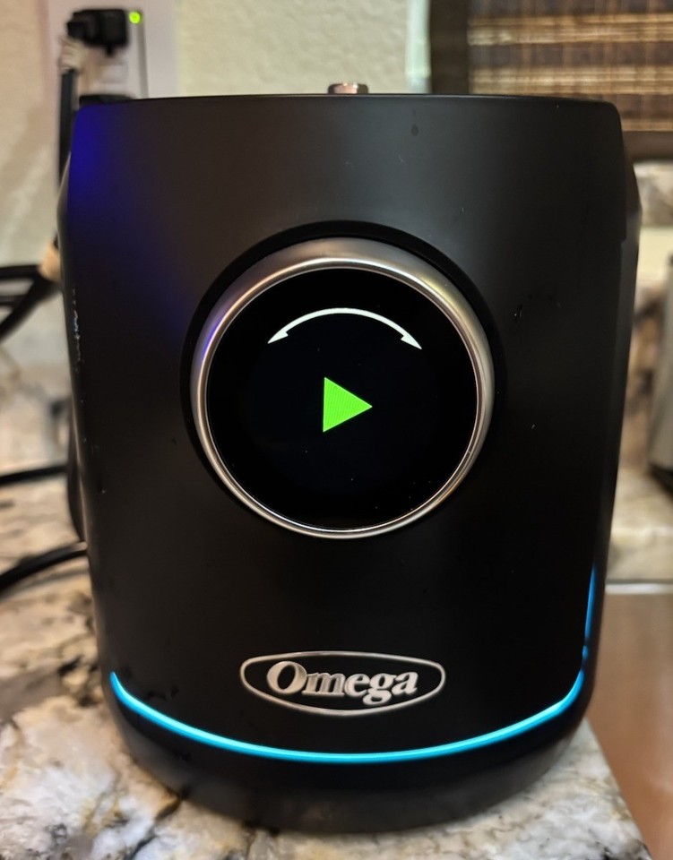 Omega Performance Batch Juicer W/Intellidial Technology Brand New No ...