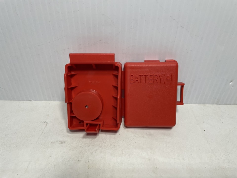 TAHOE YUKON ESCALADE RED POSTIVE BATTERY CABLE JUNCTION 2000-2006 OEM ...