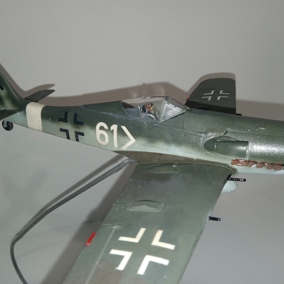 WW2 German Focke-Wulf 190d 'DORA' Fighter Plastic Airplane Model Built ...