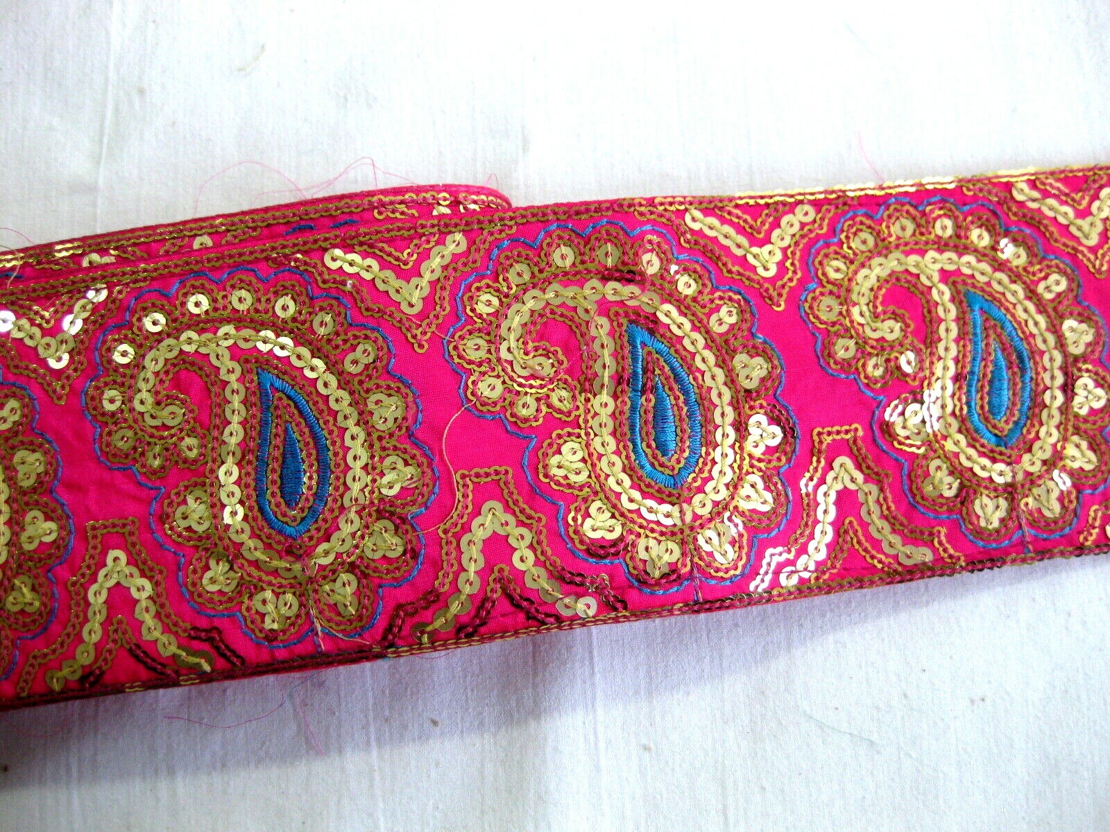 Borte mit aufgestickten Muster u.Pailletten verschiede Farben,9,5cm,lfm ...