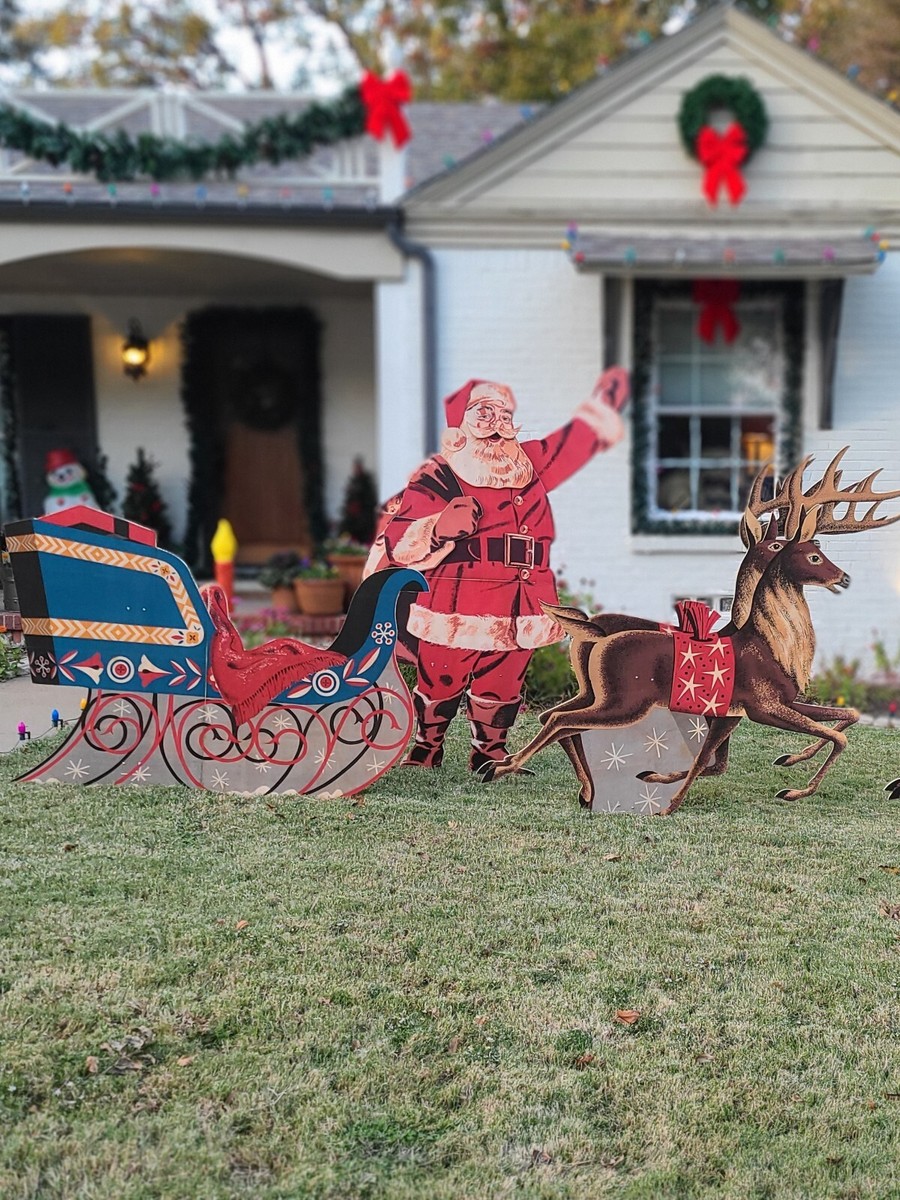 Full Size Sleigh With Reindeer Five Ways Reindeer Are Perfectly