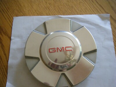 2007 - 2009 GMC Acadia Machined/Light Silver Pockets OEM Center Cap P/N ...