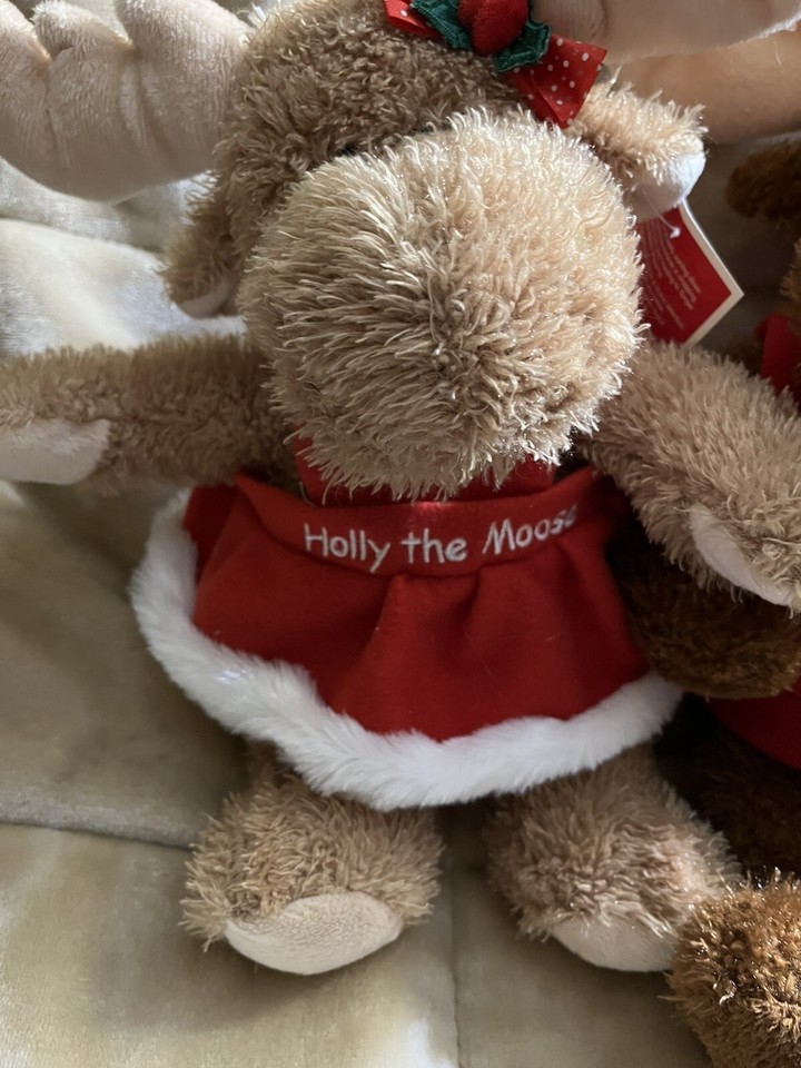 Tanger Outlet Holiday stuffed Moose Holly&Stanley plus Kangeroo keyring ...