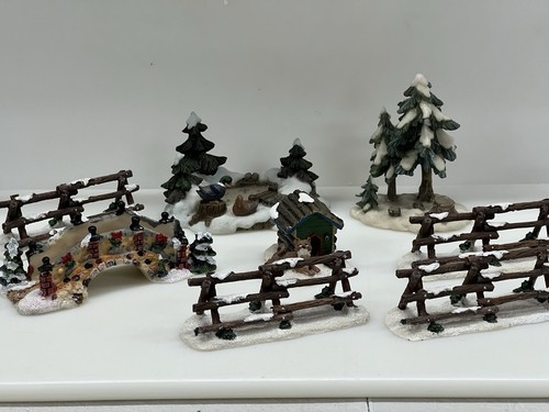 Christmas Village Accessories Lot of 8 O’Well And Others | eBay