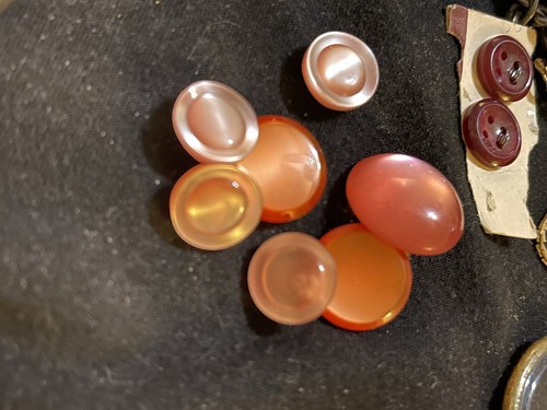Beautiful Peach Colored Buttons That Shine Like Sapphires. | eBay