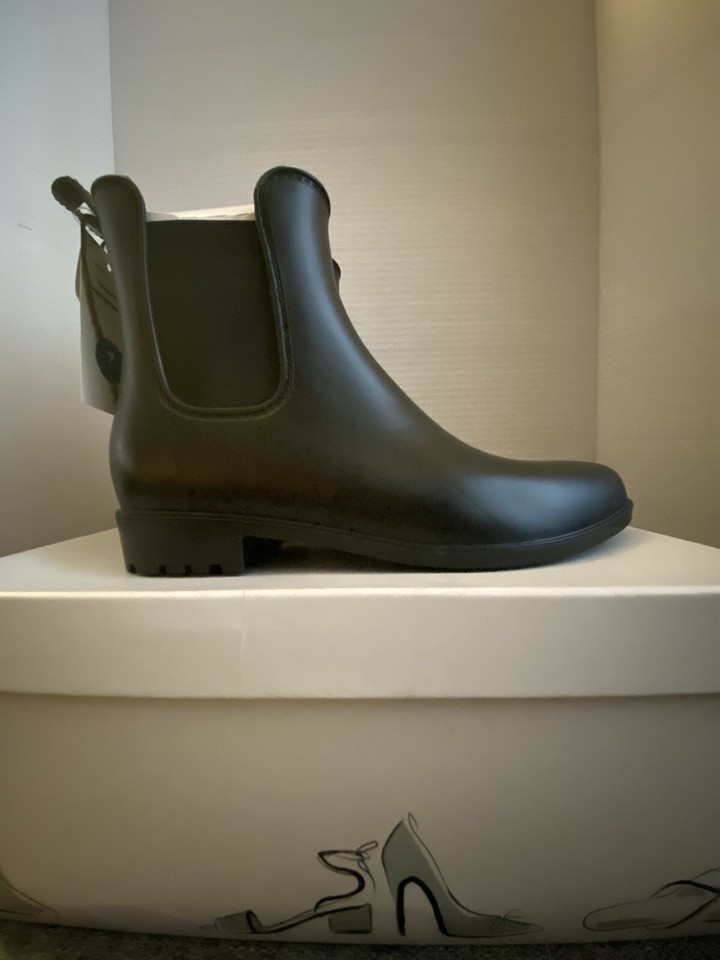 a New Day Women's Chelsea Waterproof Slip On Black Rubber Rain Boots 7 ...