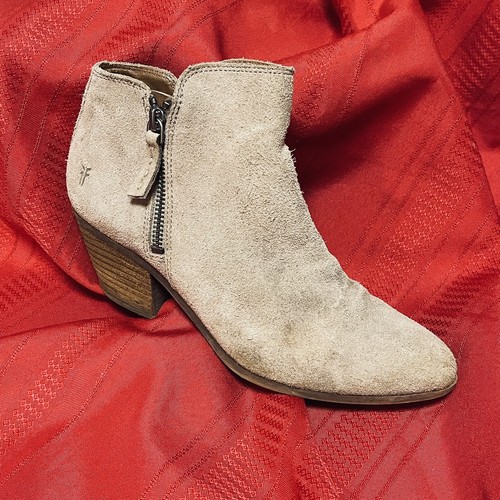 FRYE … Judith … Double Zip Suede Ankle Boots 3470015 … Ash Beige … Size ...