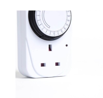 24 Hour Plug In Mechanical Timer 13A Uk Plug Timer Switch Socket 220v ...
