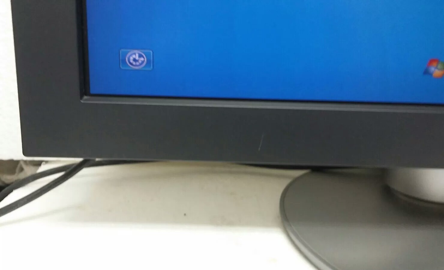 SONY SDM-P232W TFT LCD COLOR COMPUTER DISPLAY WITH FREE SHIPPING! | eBay