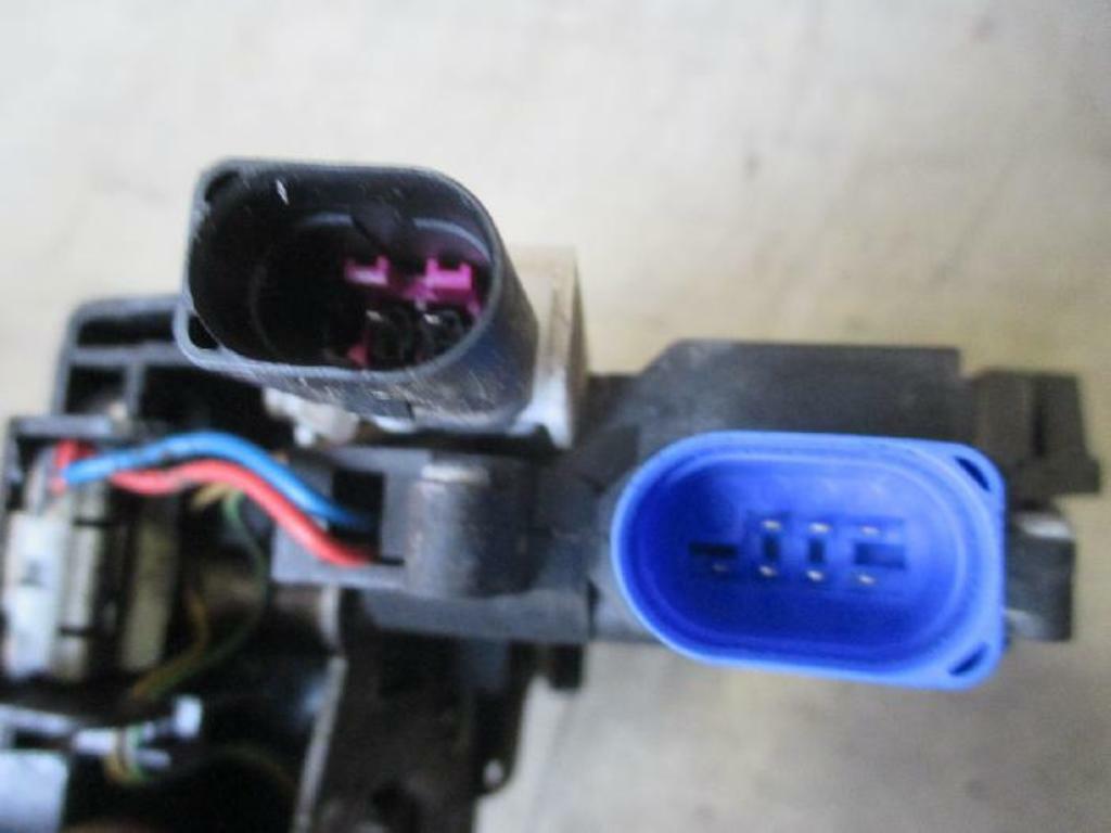 Stellmotor hinten links VW Touareg 7L Türschloß Schloß 7L0839015B | eBay