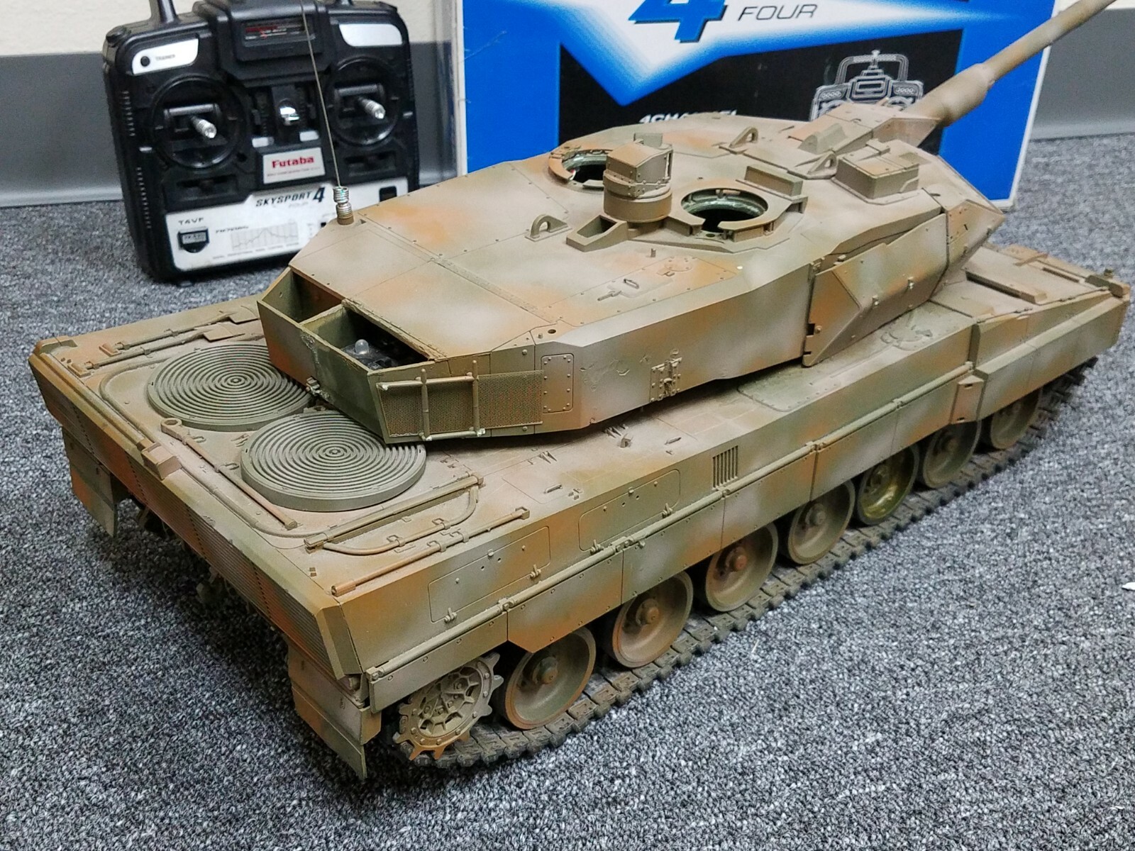 Use Tamiya RC 1/16 Leopard 2A6 Full Option w/ DMD Control Unit Tank ...