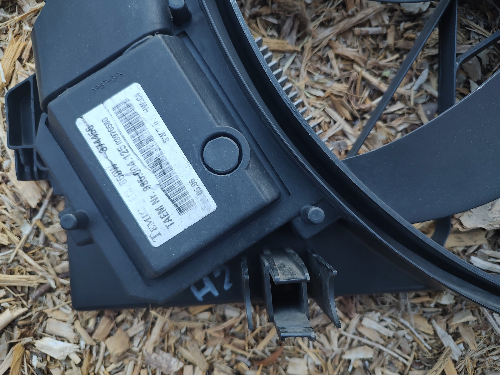 2007-2009 Mercedes W211 E63 AMG Engine Radiator Cooling Fan A2205000293 ...