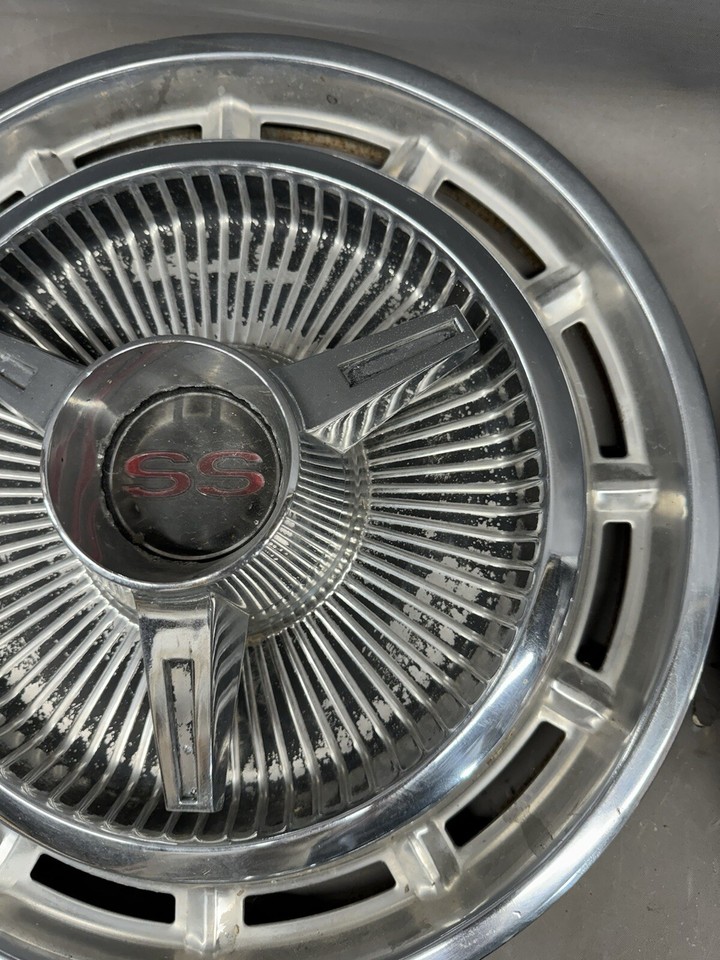 1965 1966 Chevy Impala SS Hubcaps 14" Wheel Covers Hub Caps Super Sport ...