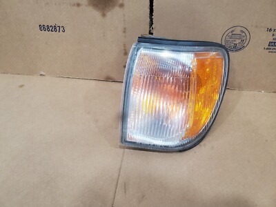 03 nissan pathfinder blinker side marker light OEM driver side | eBay