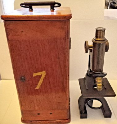 Microscopes & Lab Equipment - Microscope Box