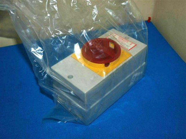 Salzer SAA32/3 Rotary Switch Box for sale online | eBay
