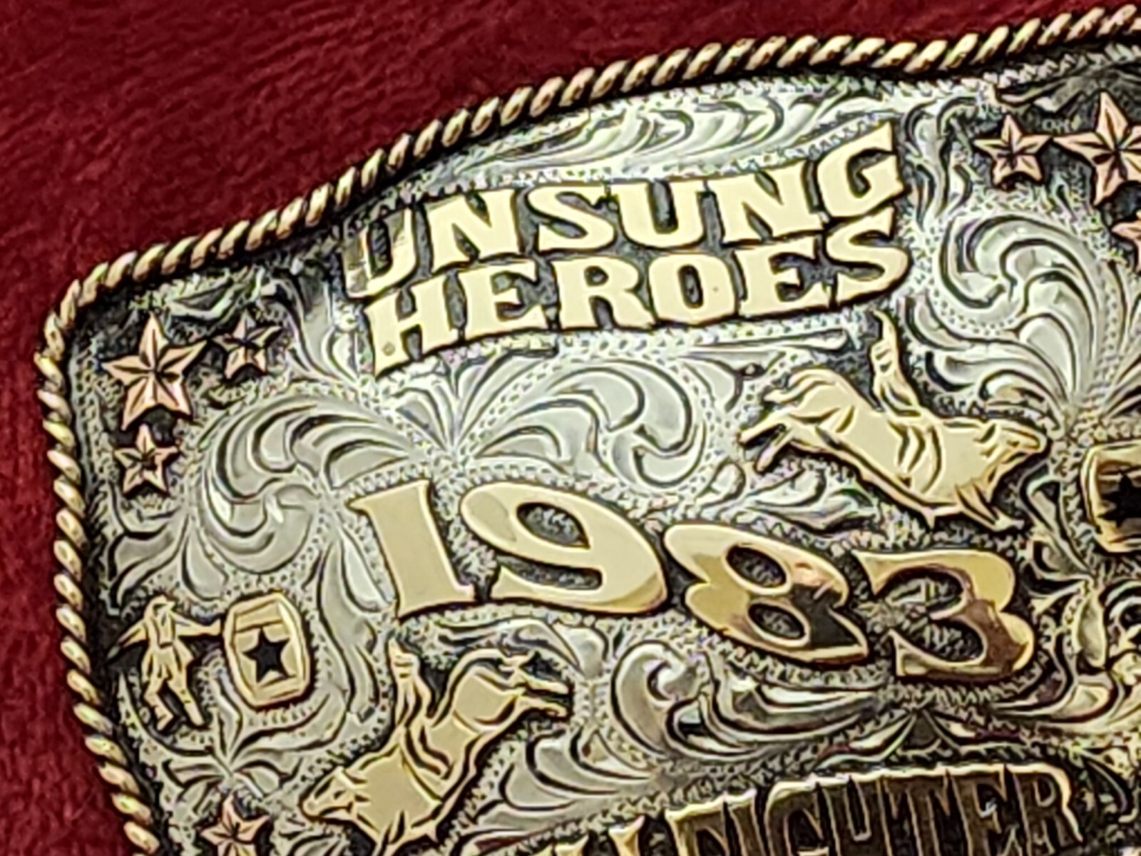 TROPHY CHAMPION RODEO BUCKLE☆PRO BULLFIGHTER☆UNSUNG HEROES☆1983☆RARE ...