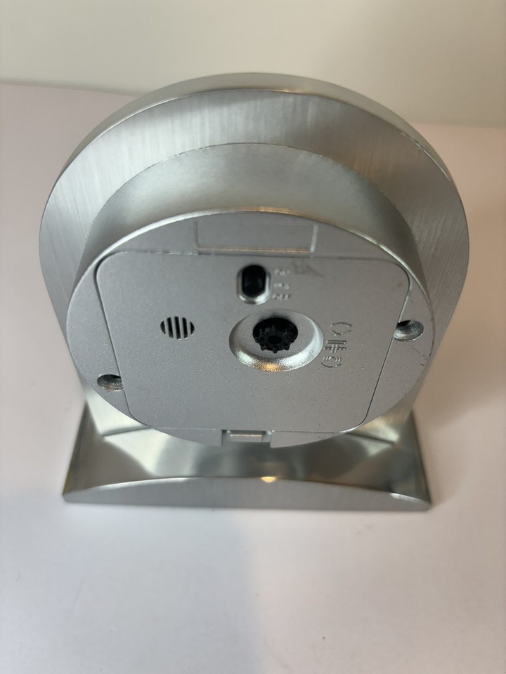 Seiko Westchester Executive Alarm Clock, Gray Analog, Quartz QHE163SLH ...