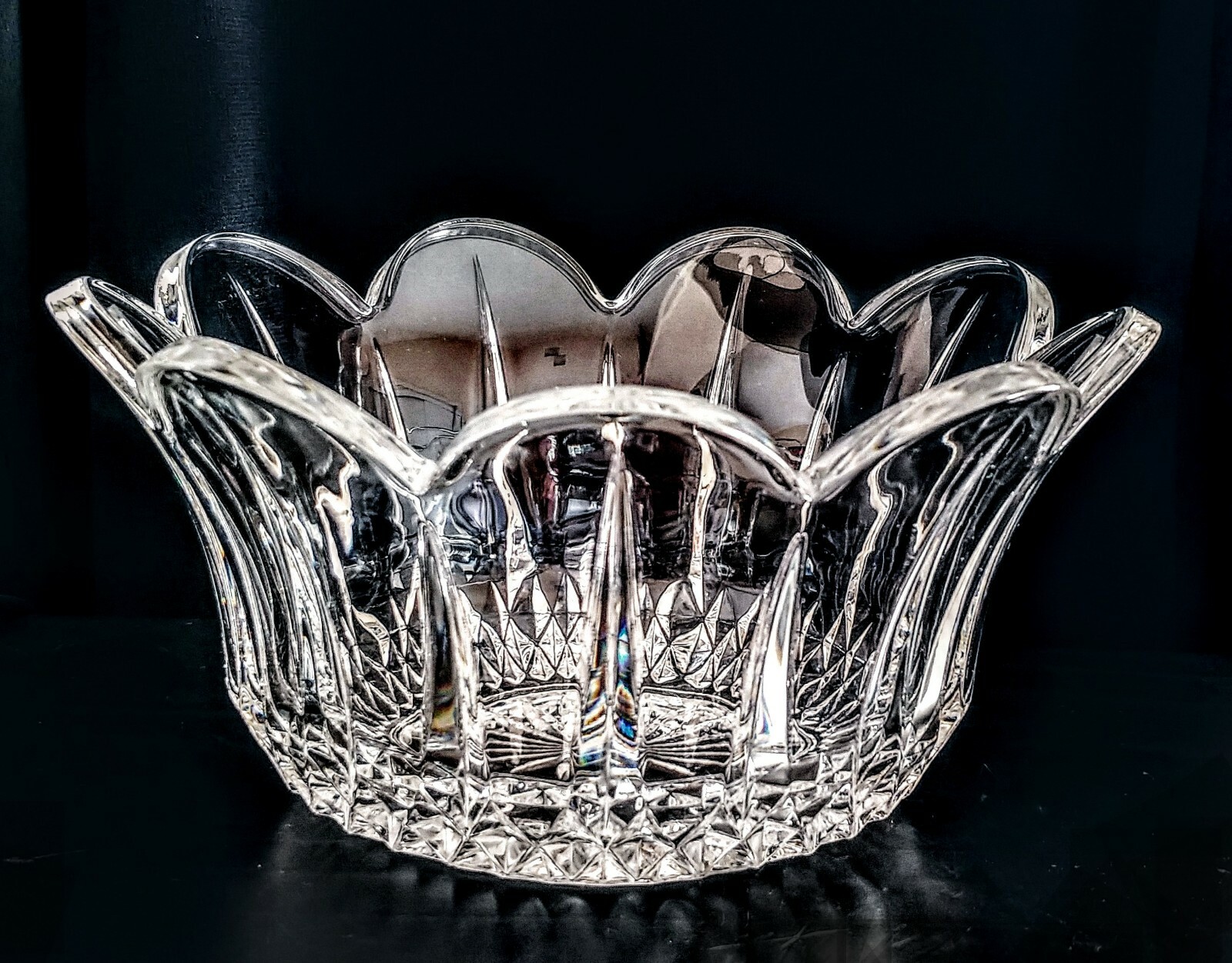 St. George Toscany 24% Lead Crystal Odyssey 8" Bowl Petal Scalloped Rim ...