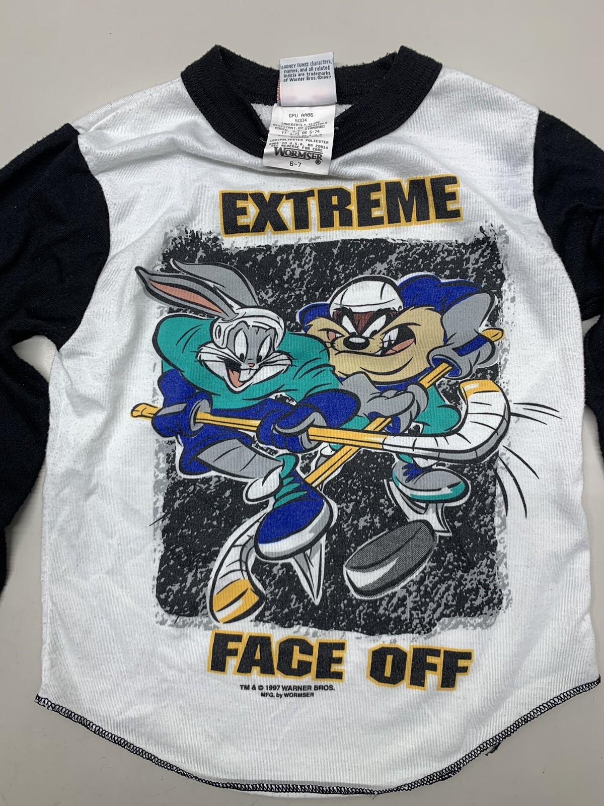 Vintage 1997 Bugs Bunny & Tazz Long Sleeve Shirt Yout… - Gem