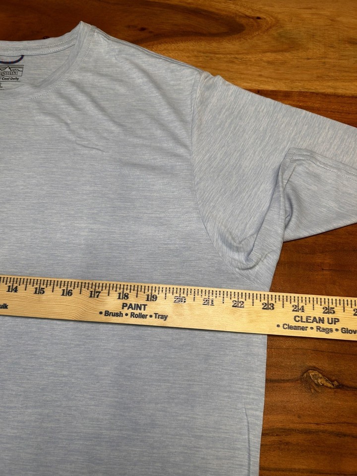 PATAGONIA Men's Capilene Cool Daily Shirt Fleck Blue Lightweight Size ...