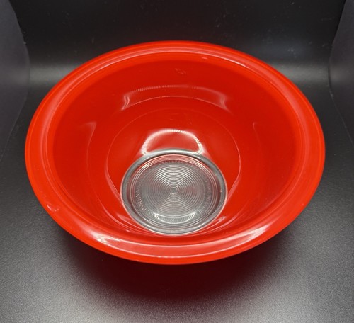 Vintage Pyrex Primary Colors Mixing Bowls – Red (323) Yellow (322 ...
