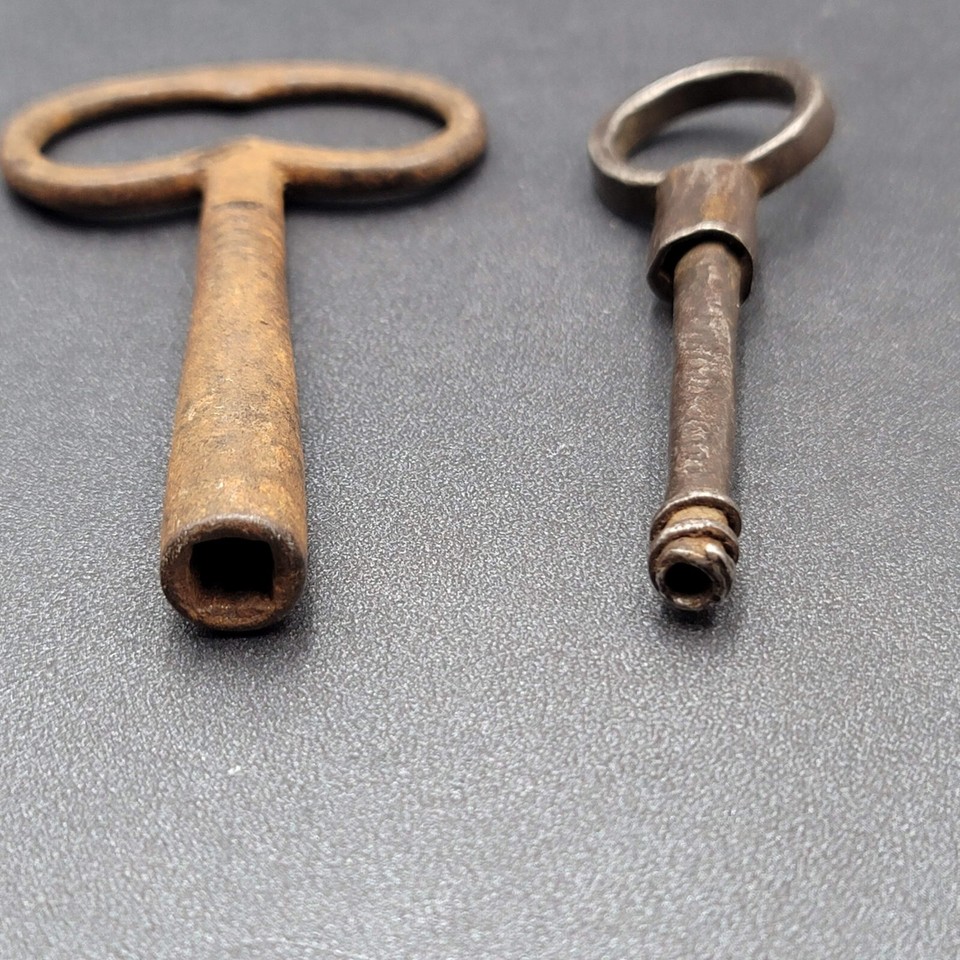 Lot of 2 Antique Cast Iron Clock Key and Unusual Threaded Key | eBay