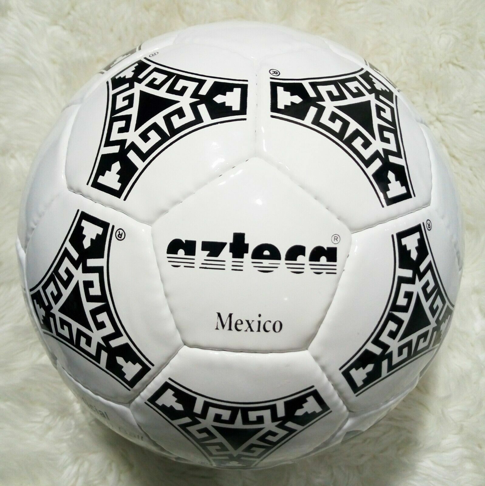 ADIDAS AZTECA SOCCER BALL | OFFICIAL MATCH | Grelly USA