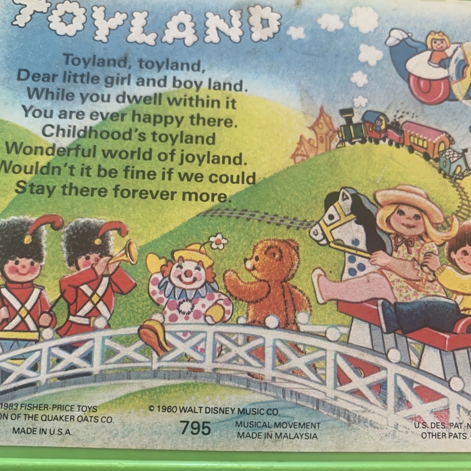 Vintage 1983 Fisher Price Toyland Wind Up Music Box Toy Radio WORKS ...