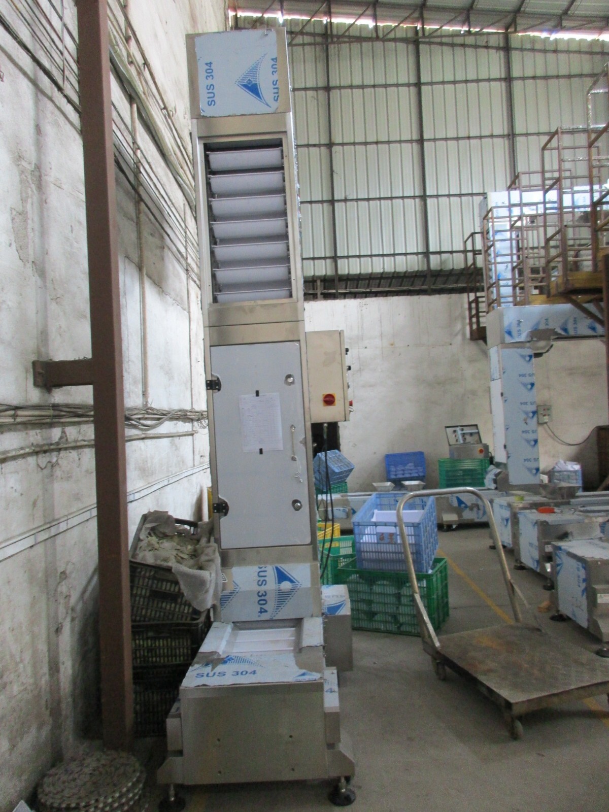 BUCKET ELEVATOR, Stainless Steel Food Grade, 2 Liter Buckets, Variable ...