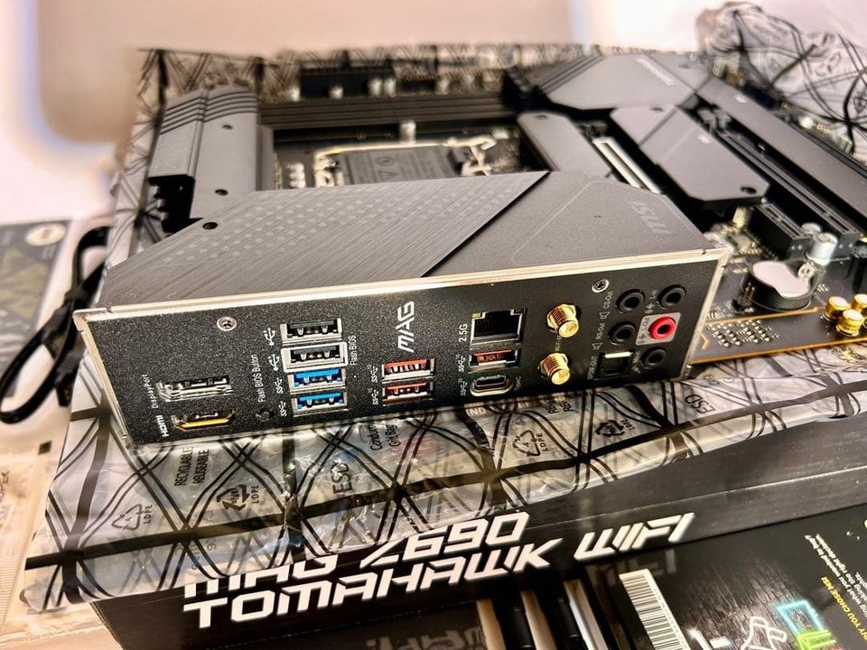 Msi Mag Z690 Tomahawk Wifi Motherboard Mb5603 Atx Gaming Motherboard ...