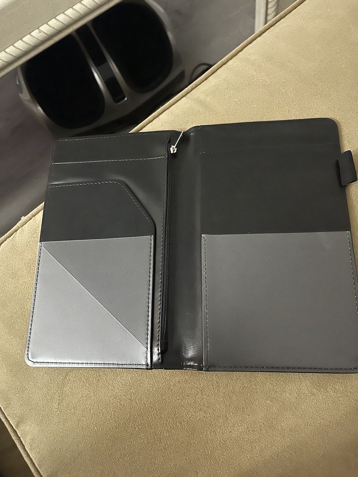 Credit Card Book. Waitress And Server Book with Zipper Pocket | eBay