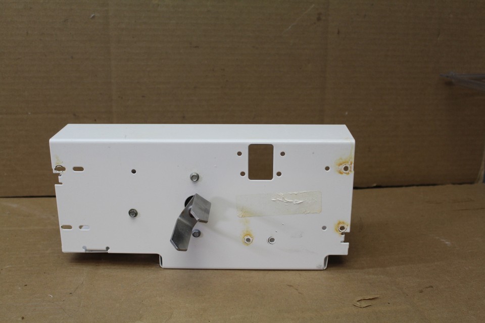 GE "T Series" Refrigerator Ice Auger On Bracket Part # WR17X11789 ...