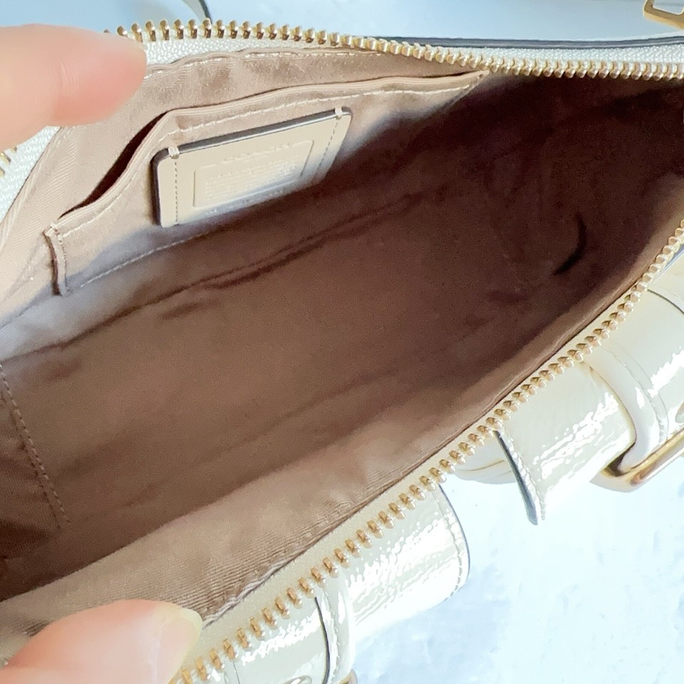 NWT Coach Ashton Baguette Bag CV943 | eBay