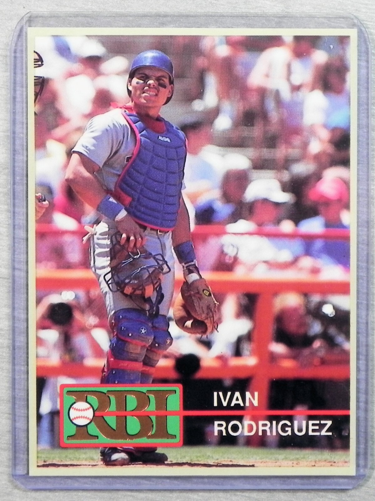 IVAN RODRIGUEZ (1) Rare LARGE 1992 Gold RBI Card #28 in New Top Loader ...