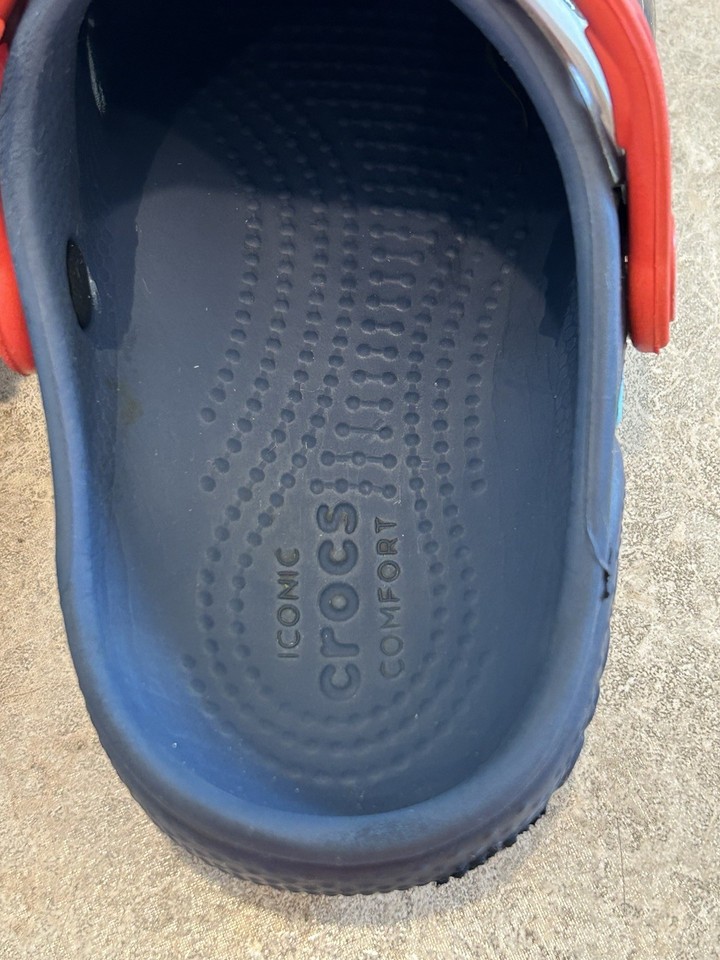 Crocs Kids C12 Classic Clogs Marvel Avengers Cpt America Iron Man ...