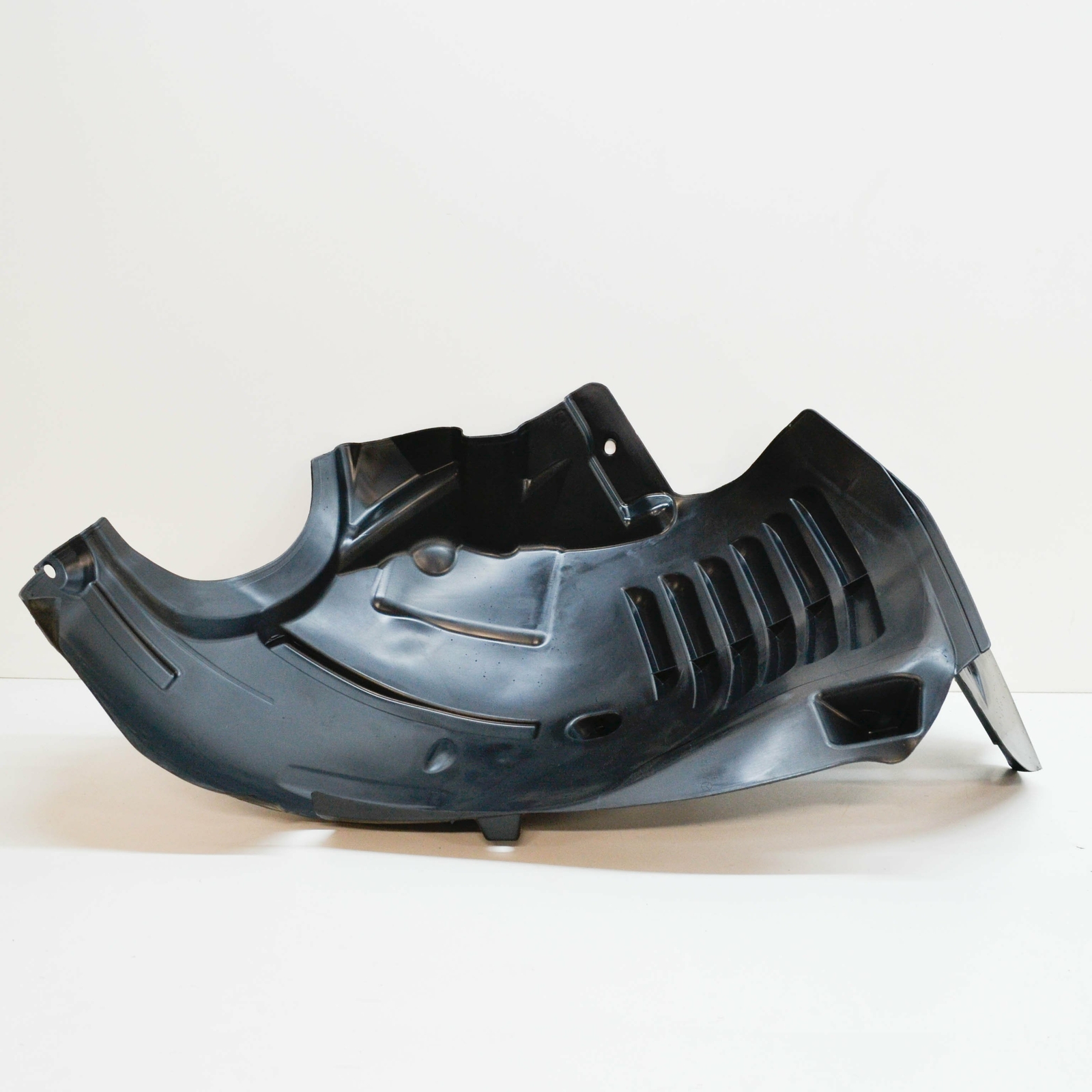 Mercedes-Benz E W212 BlueTEC Front Left Inner Fender Rear Part ...