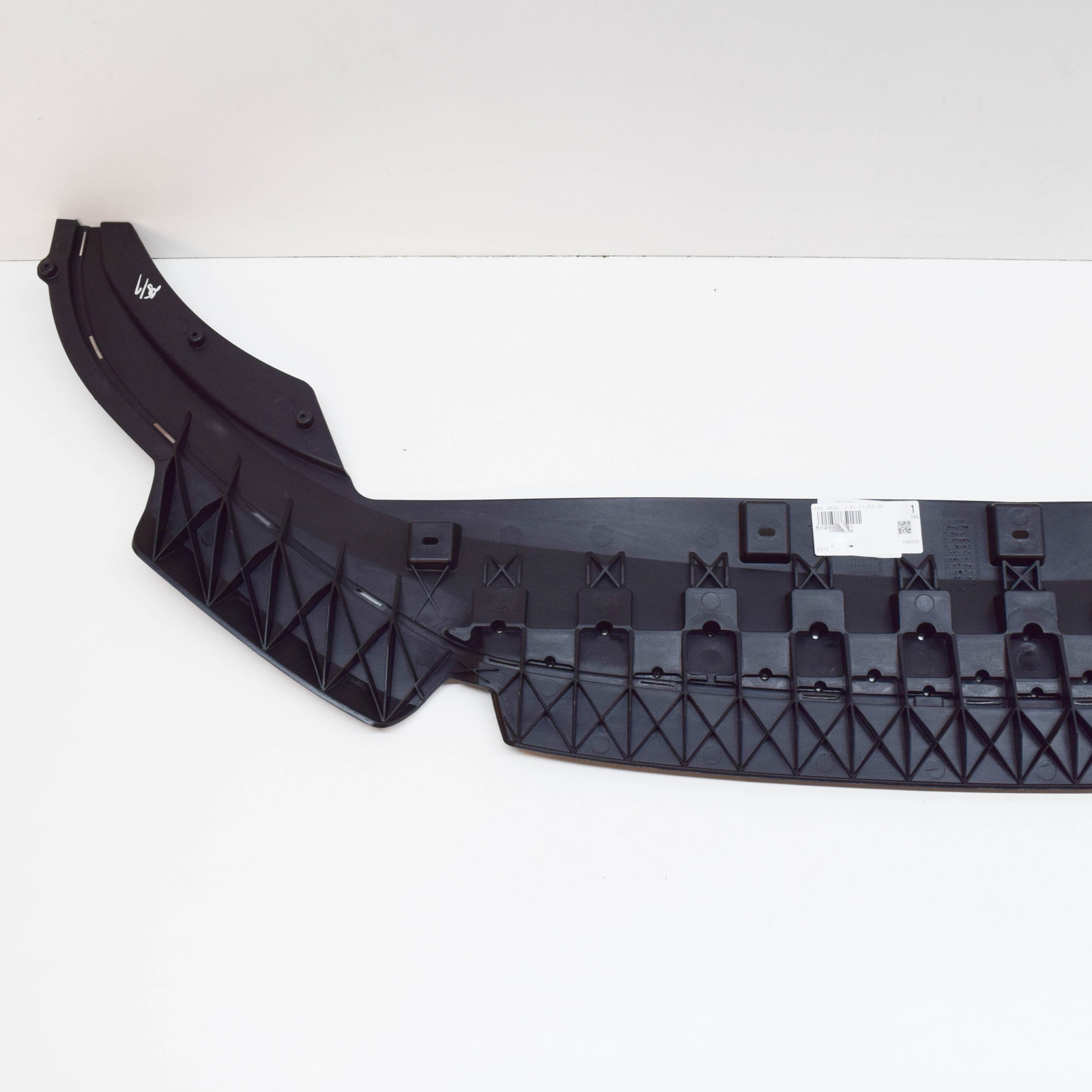 Audi A1 8x Front Bumper Closing Element 8X0807611 Genuine for sale ...